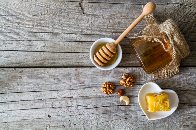 Quels sont les bienfaits du miel ? - Astuces Jardins